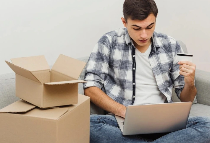 Cheapest Way to Ship a Small Package in 2025